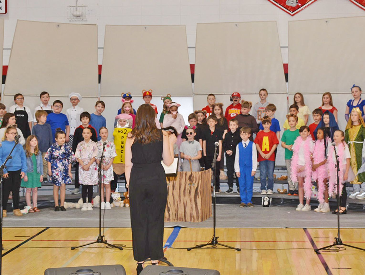 Three of A Kind Musical Presented by Calvert Elementary Third Graders
